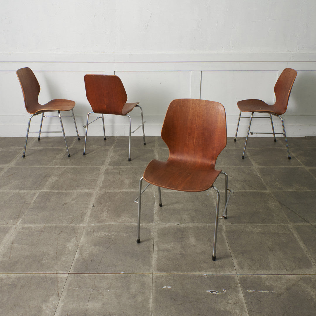 City スタッキングチェア 4脚セット｜ウェストノーファ Westnofa Furniture｜エイヴィン イヴェルセン Oyvind Iversen – rocca rocca